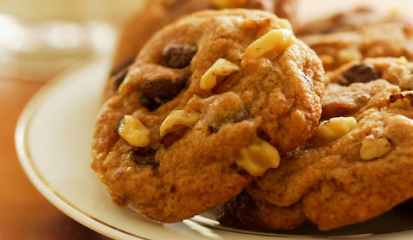Delicious and Unusual Dessert Recipes Made With Garlic