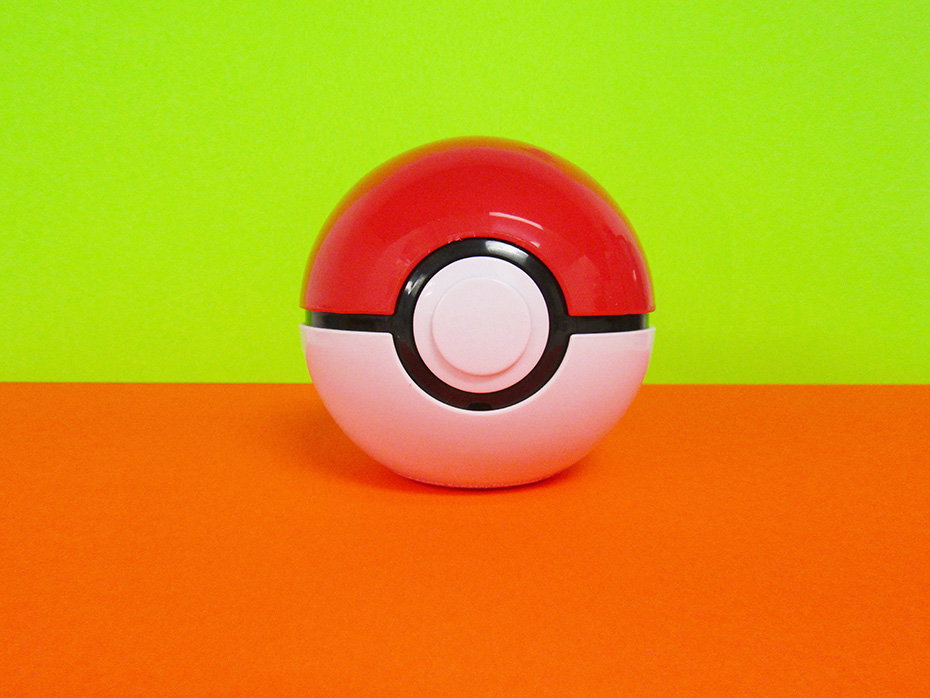 Review of Pokémon Trainer Guess Kanto Edition Poké Ball Game