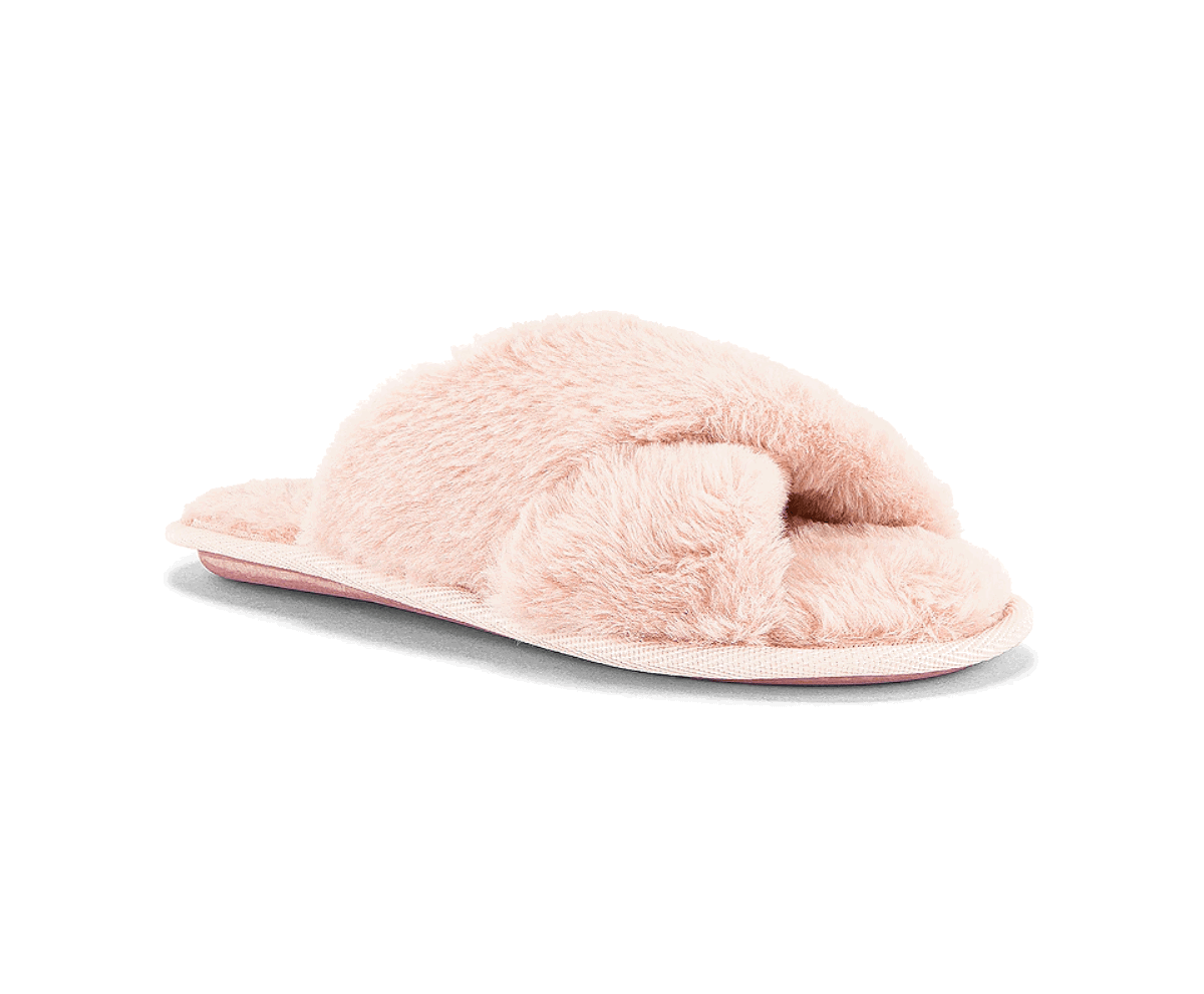 The Best Slippers to Add to Your Holiday Wish List in 2022