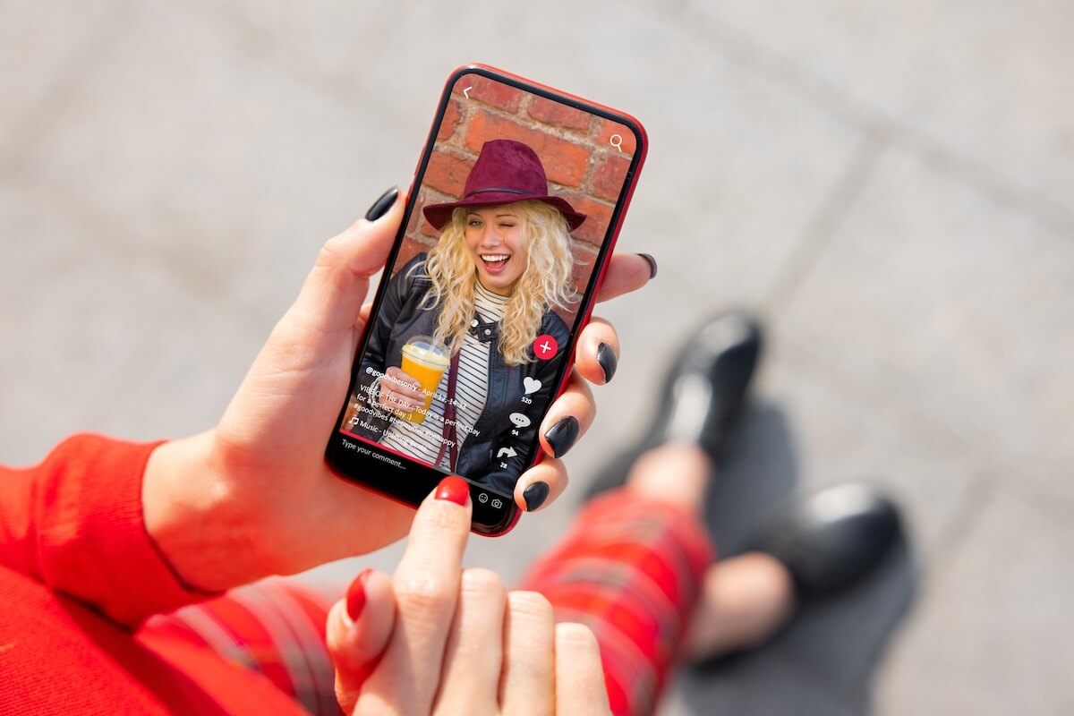 Every Obsessed TikTok Scroller Should Use These Features