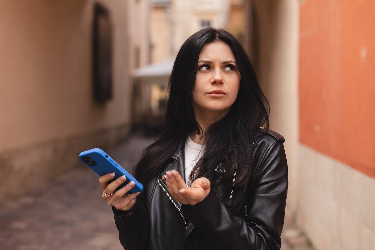 Gemini Zodiac Sign's Biggest Pet Peeves and Turnoffs