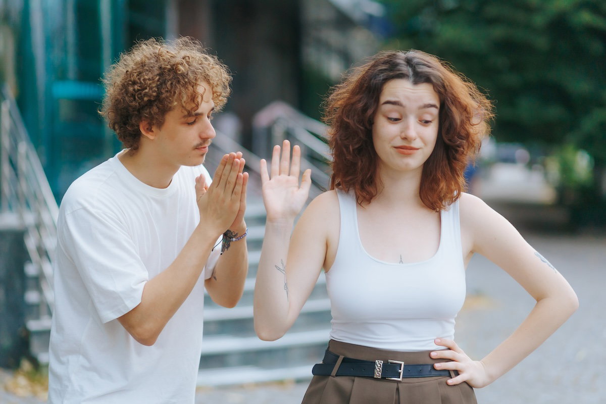 Gemini Zodiac Sign's Biggest Pet Peeves and Turnoffs